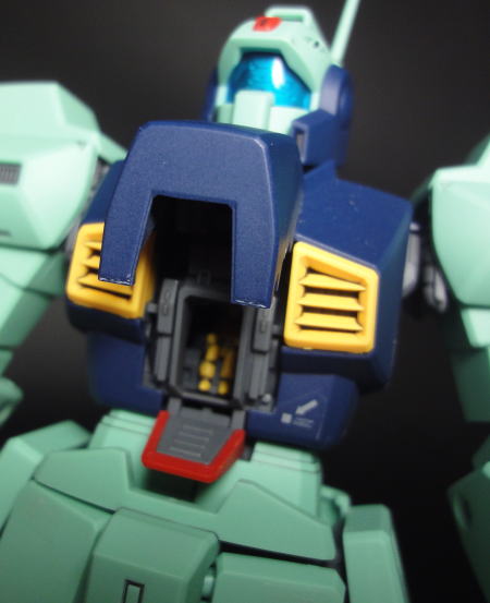 1/100 MG MSA-003 NEMO(UNICORN COLOR Ver.): 立体物